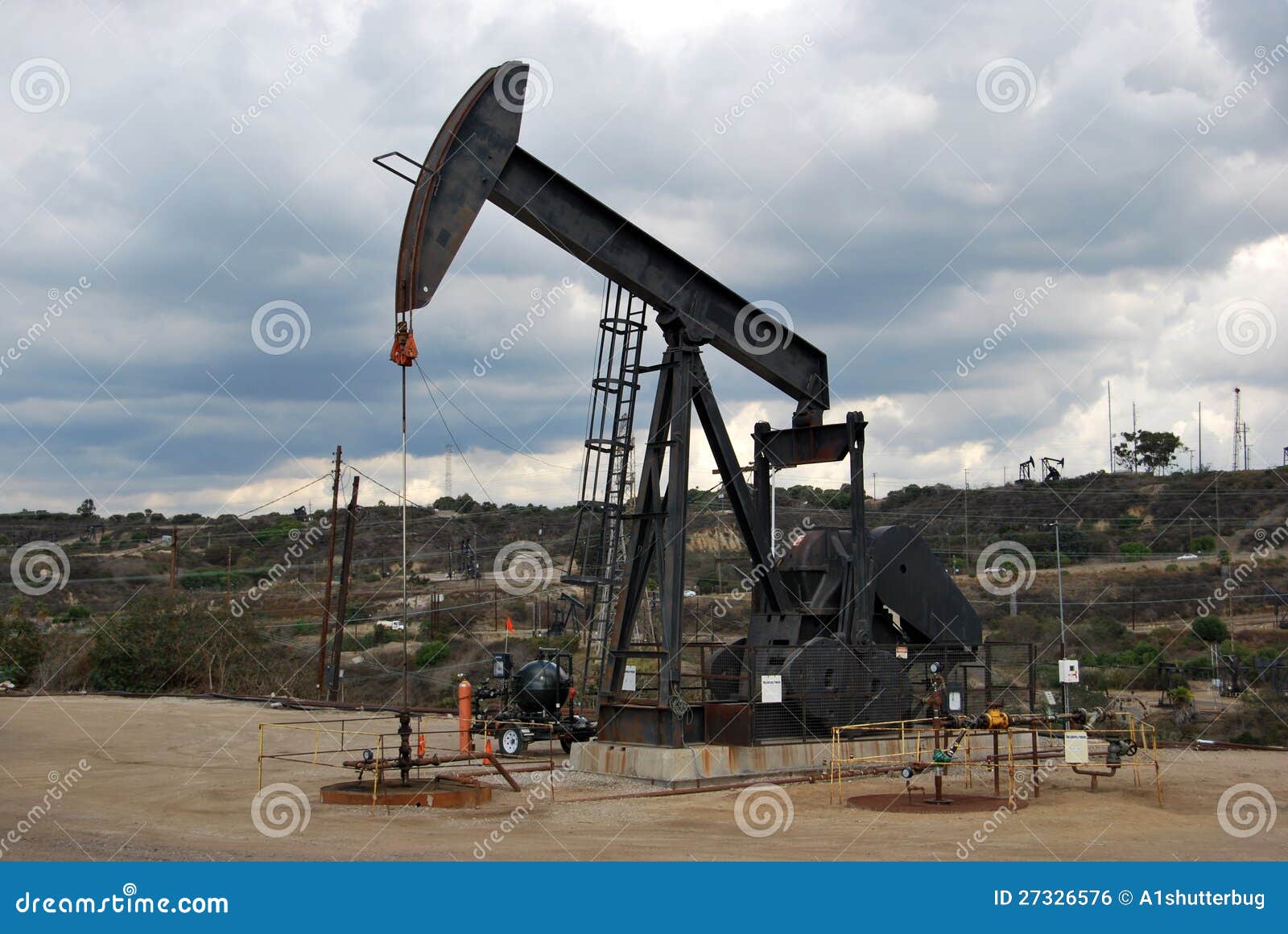 Oil derrick stock photo. Image of mechanization, equipment - 27326576