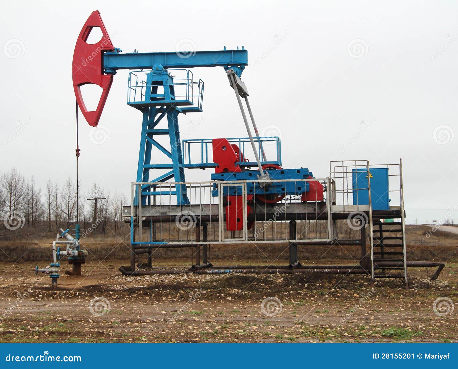 Oil derrick stock image. Image of drilling, petrol, resource - 28155201