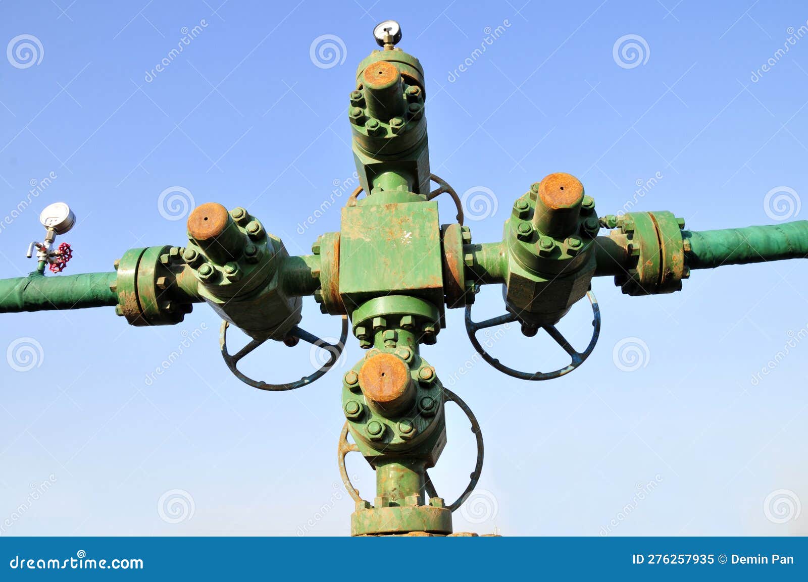 The Oil Drill Pipes and Valves Stock Image - Image of heavy, production ...
