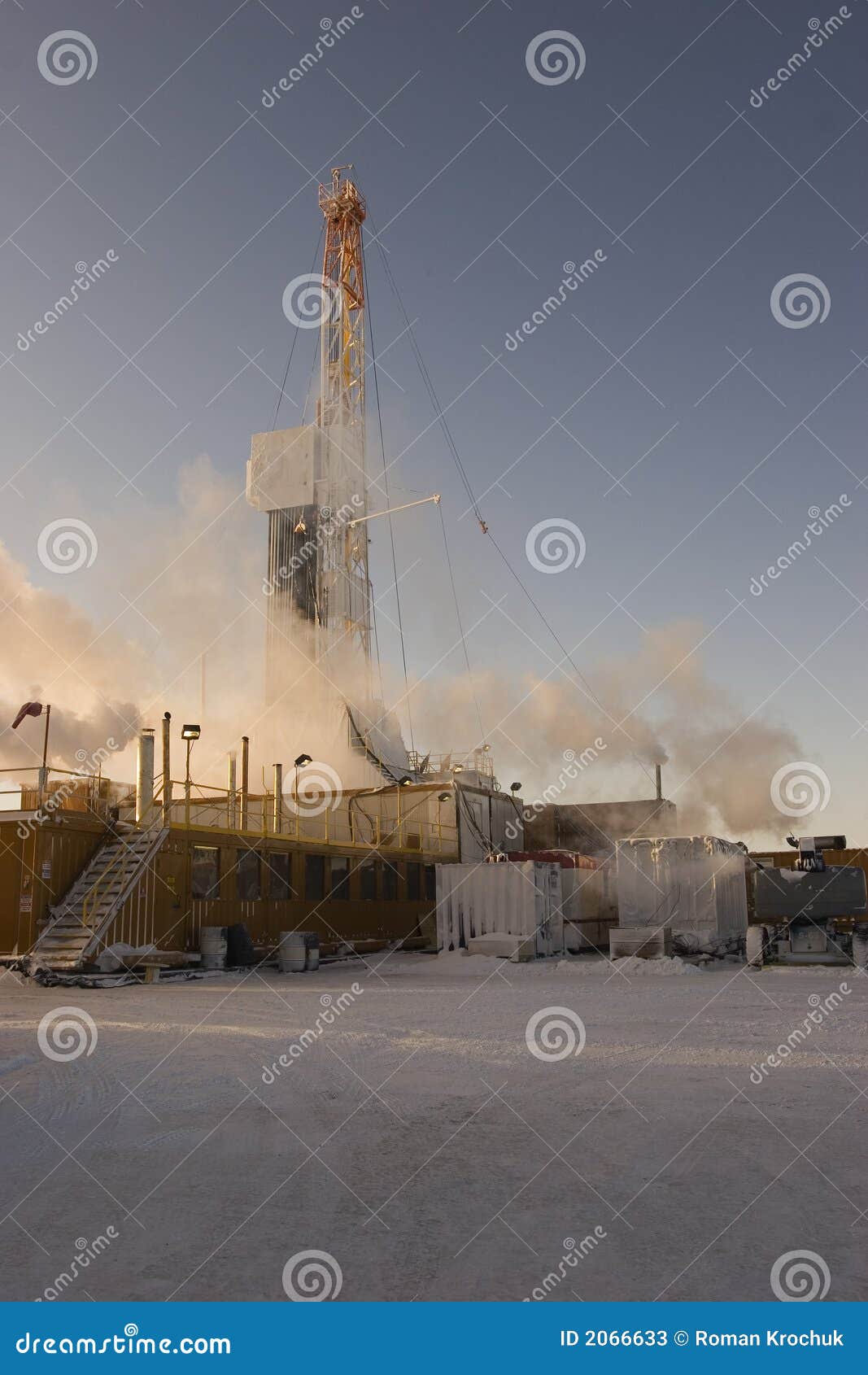Oil Drilling Rig in the Arctic Stock Image - Image of tower, industry ...