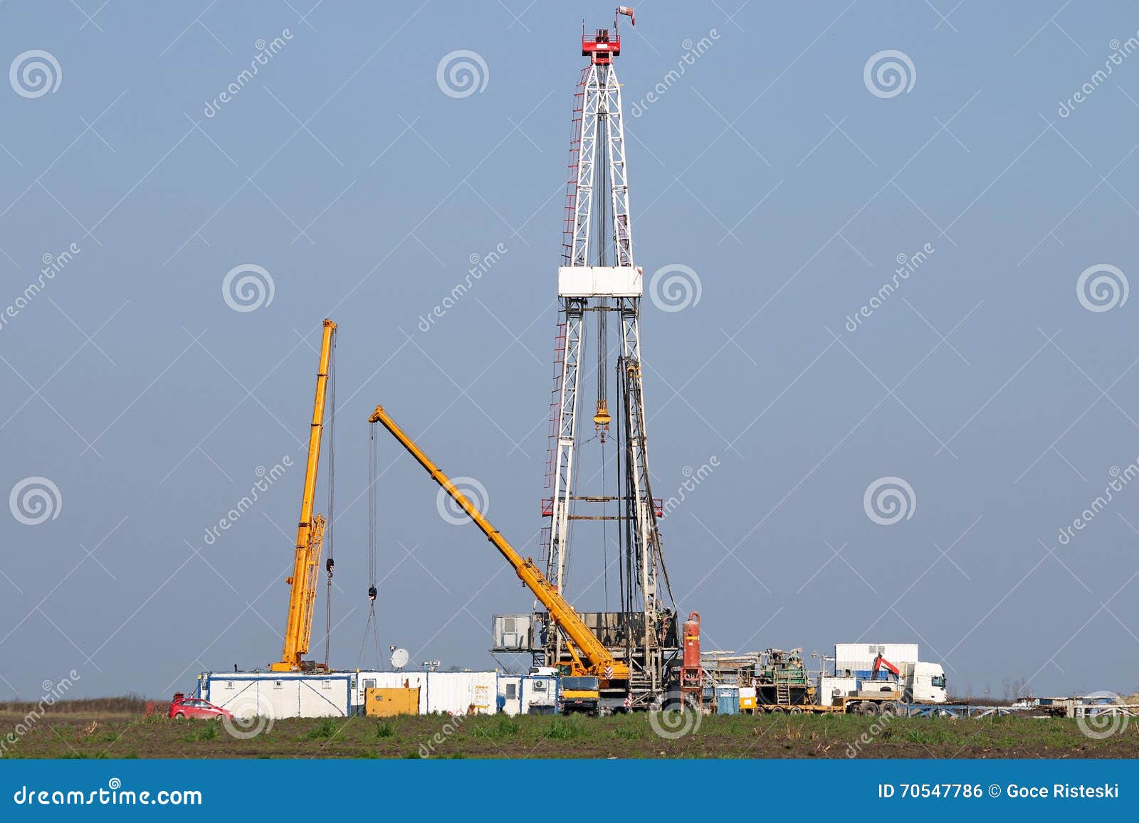 Oil Drilling Rig Cranes and Machinery Stock Photo - Image of technology ...