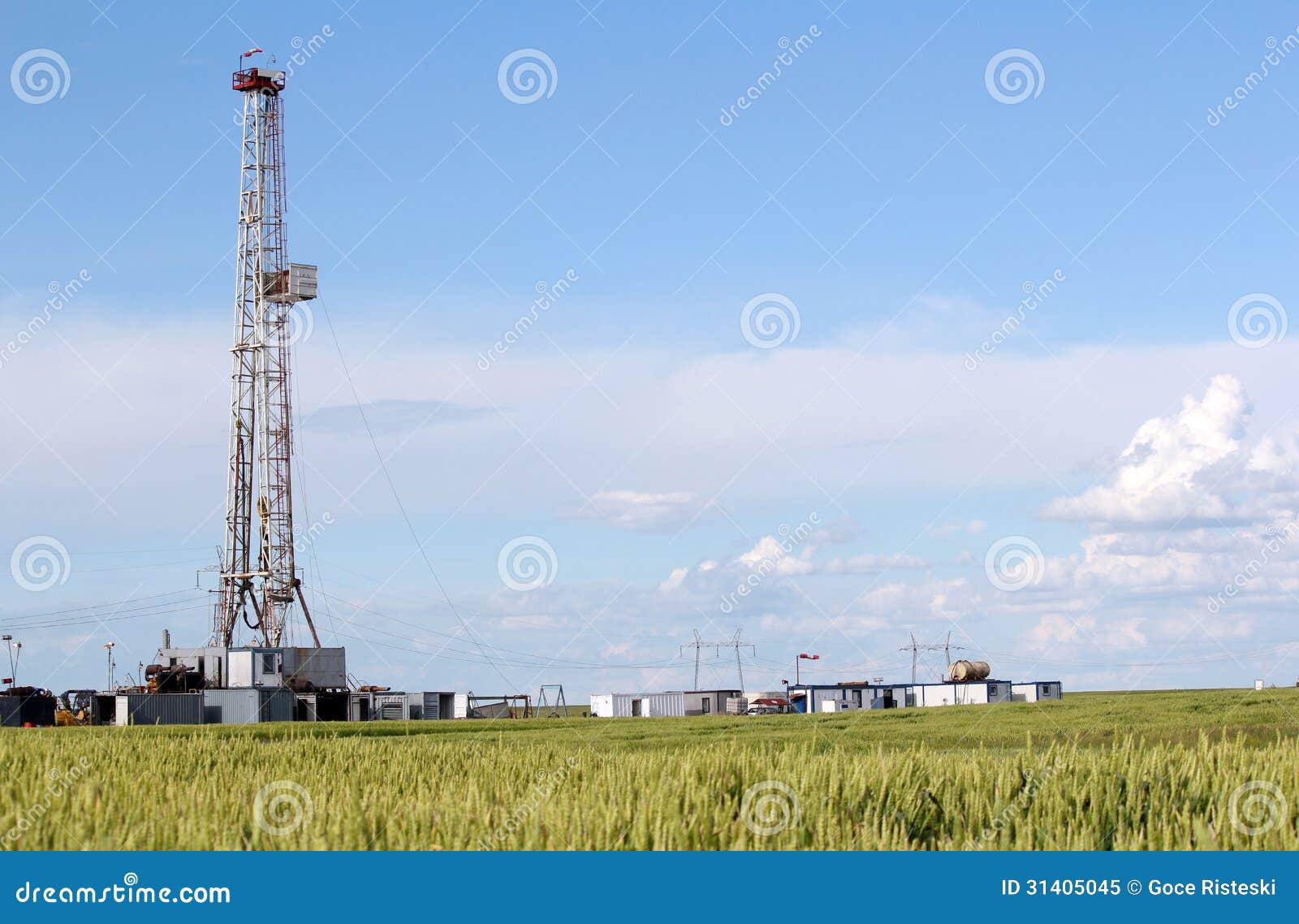 Oil drilling rig stock image. Image of engine, petroleum - 31405045