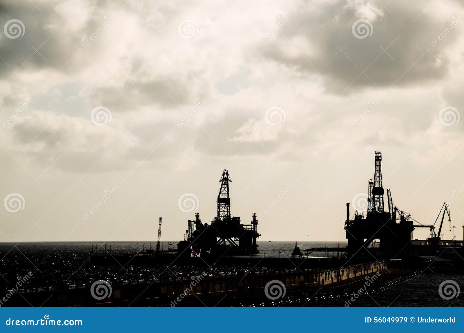 Oil Drilling Rig Silhouette Stock Image - Image of port, ocean: 56049979