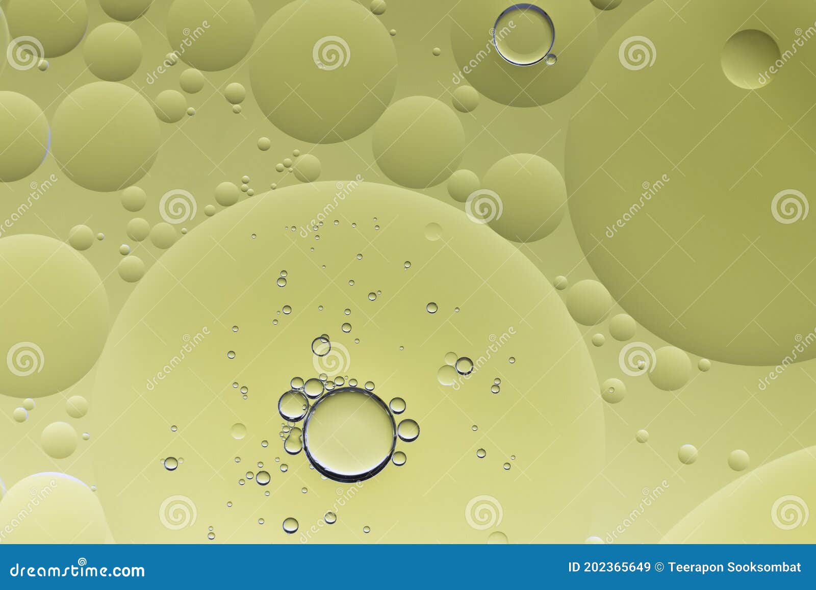 Oil Drops on a Water Surface Stock Image - Image of drop, light: 202365649