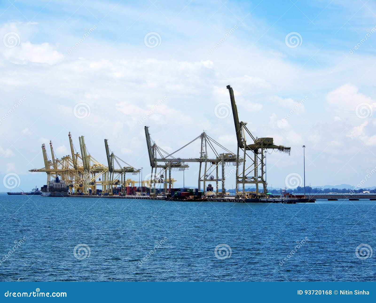 Oil extraction sea view stock photo. Image of water, tanker - 93720168