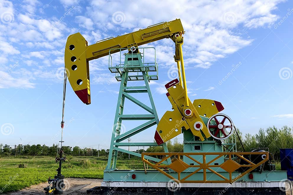 Oil and gas stock photo. Image of arranged, drilling - 13141996