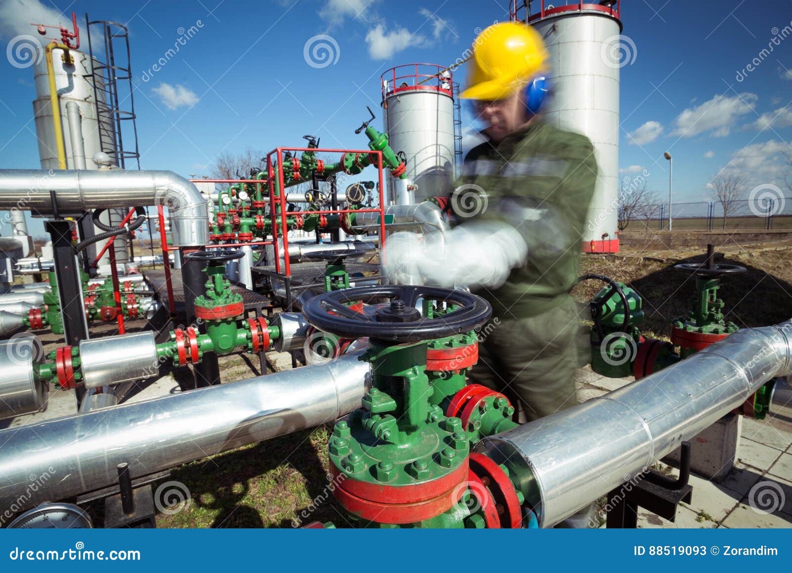 Oil and Gas Industry Worker Stock Image - Image of piping ...