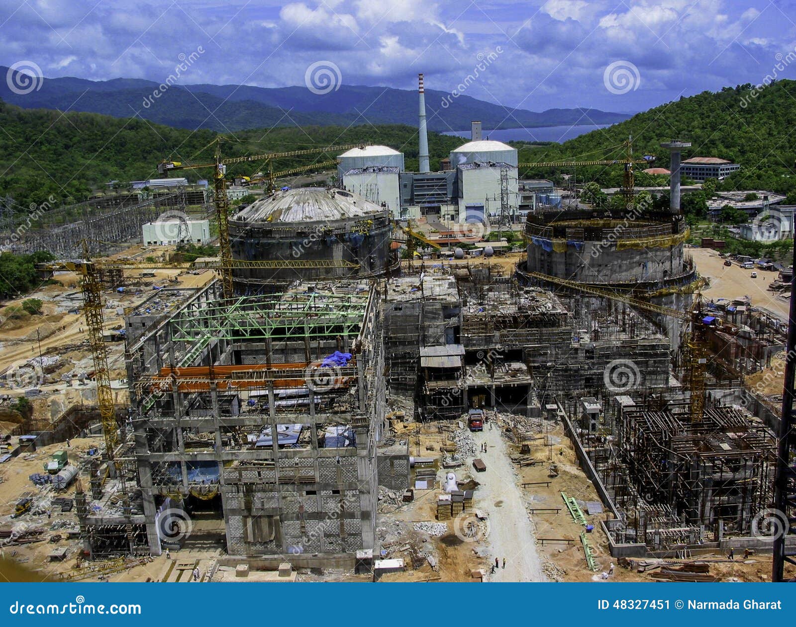 Oil & Gas Plant Construction Stock Image - Image of plant, frames: 48327451