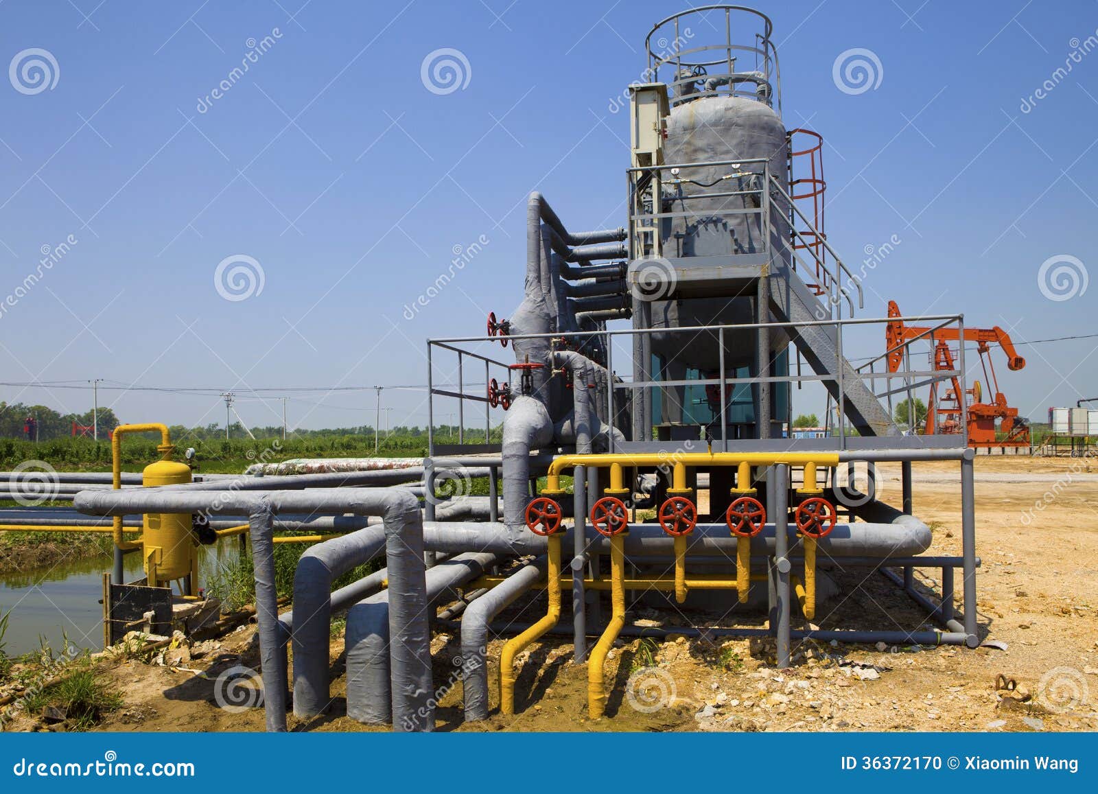 Oil and Gas Processing Plant Stock Photo - Image of environment ...