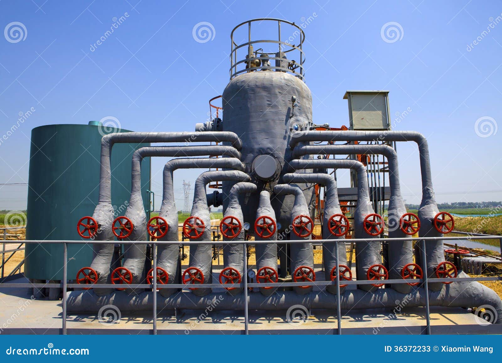Oil and Gas Processing Plant Stock Image - Image of building, plant ...