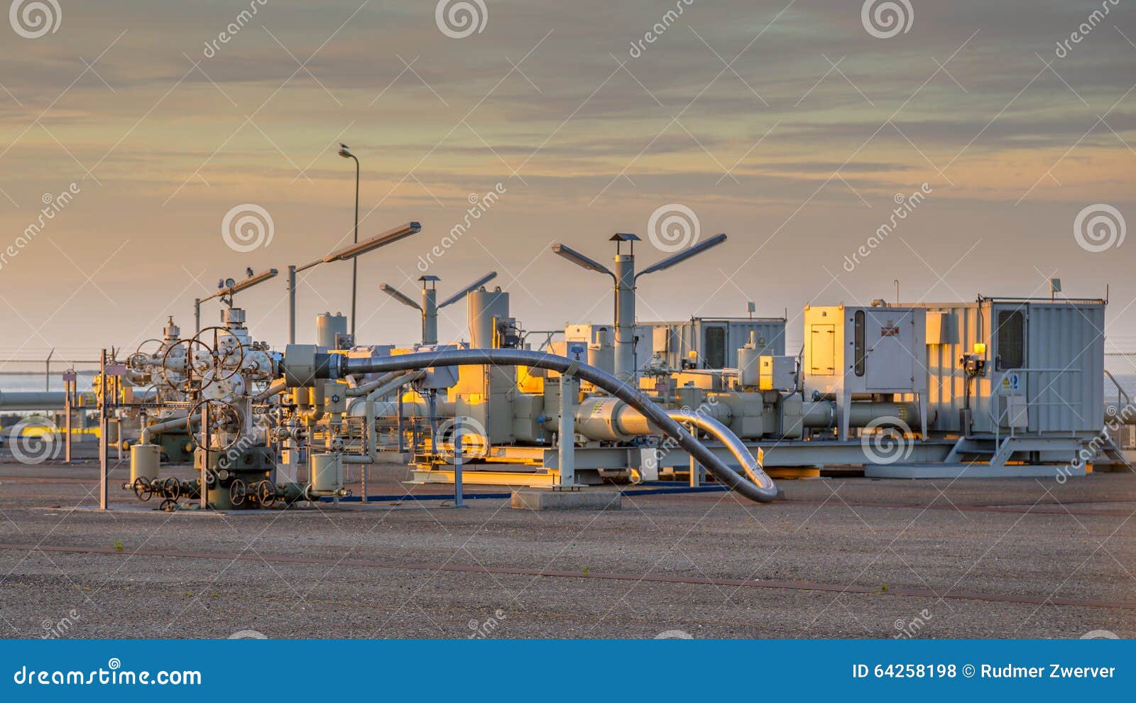 Oil and Gas Processing Plant Stock Photo - Image of background ...