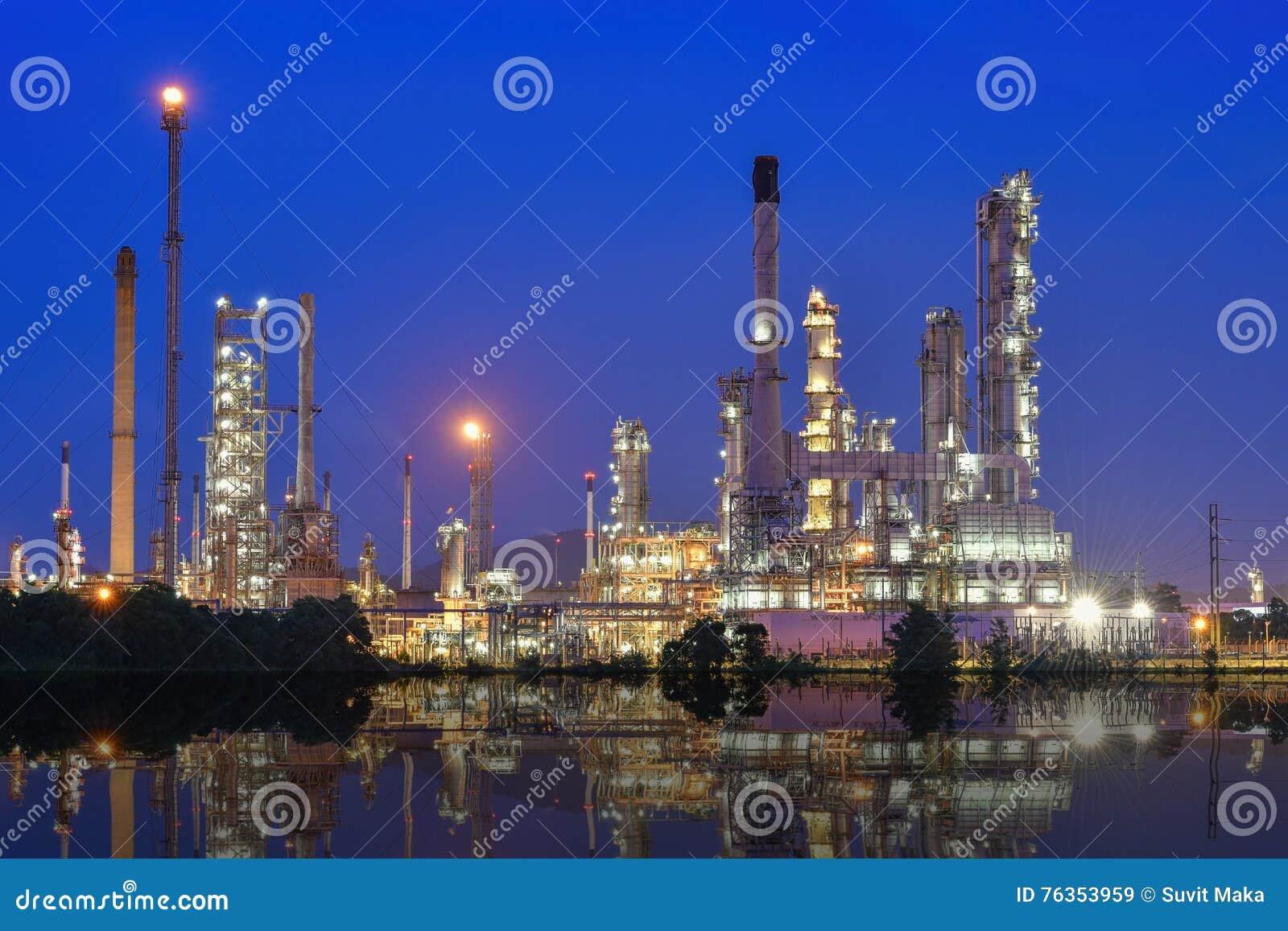 Oil and gas refinery stock image. Image of engineering - 76353959