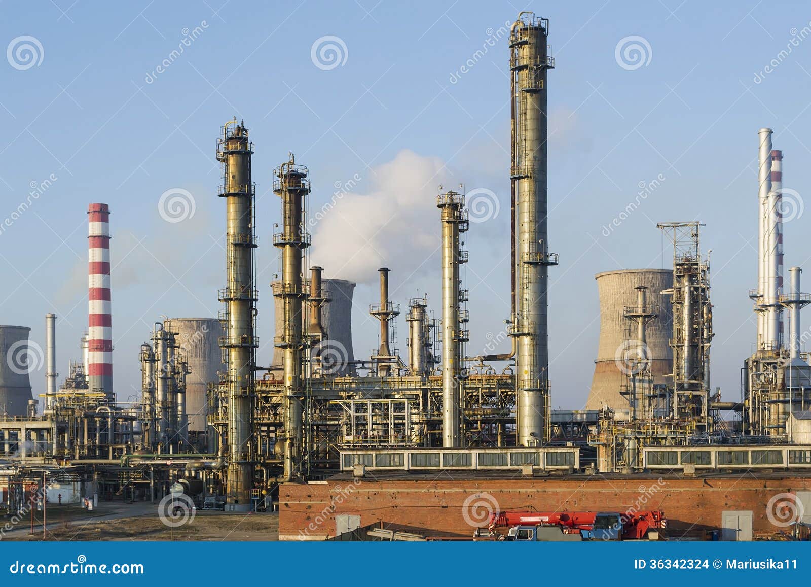 Oil and Gas Refining Installations Stock Photo - Image of industry ...