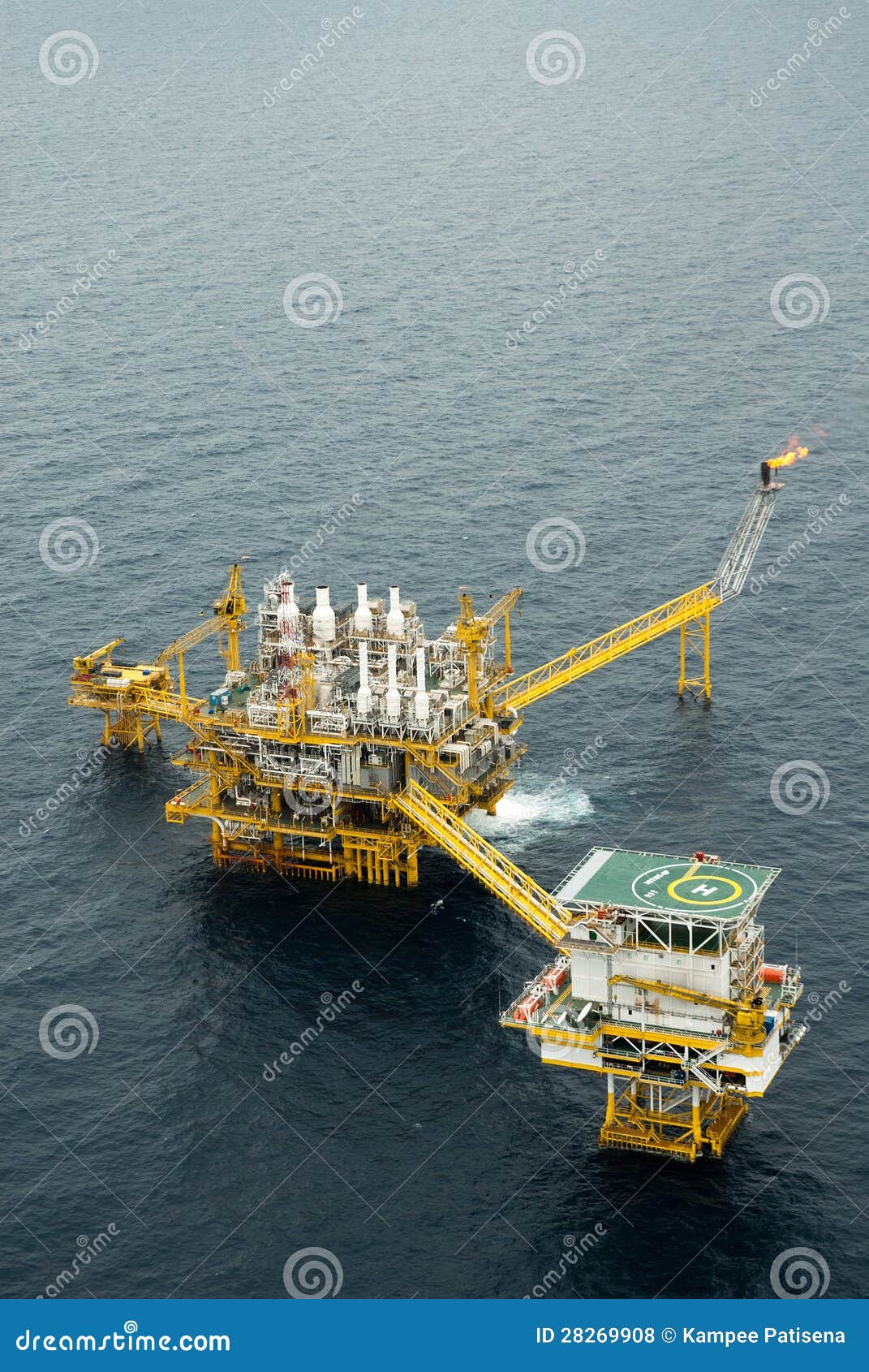 Oil and gas rig stock photo. Image of housing, steel - 28269908