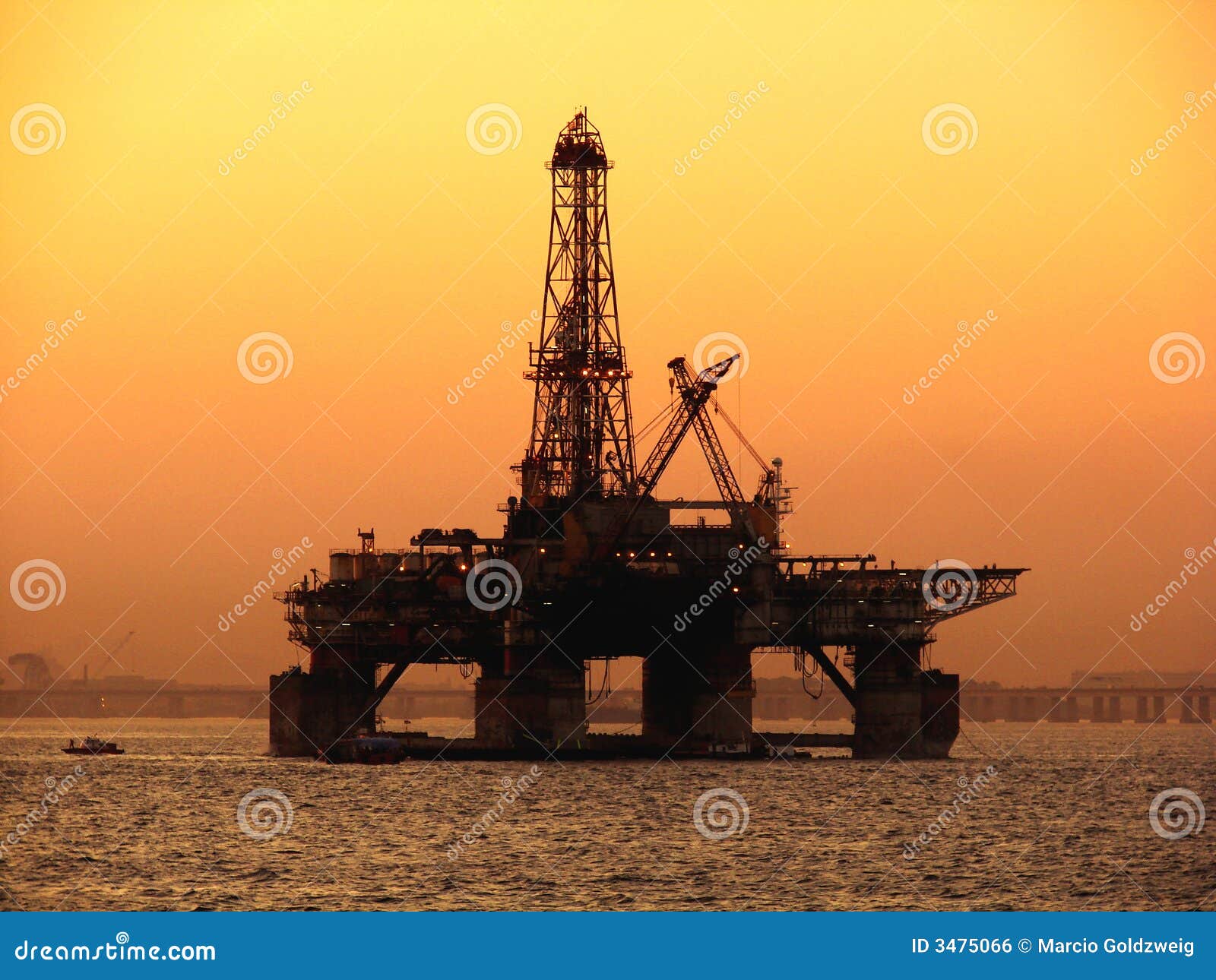 Oil Platform stock photo. Image of gradient, drilling - 3475066