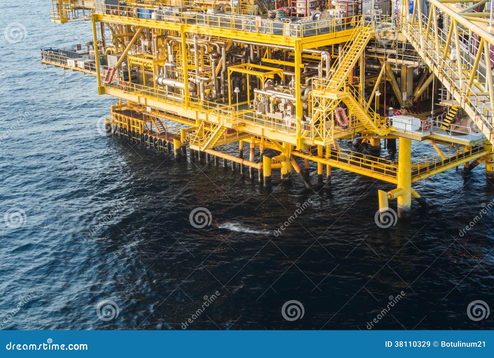 Oil platform stock image. Image of resource, machine - 38110329