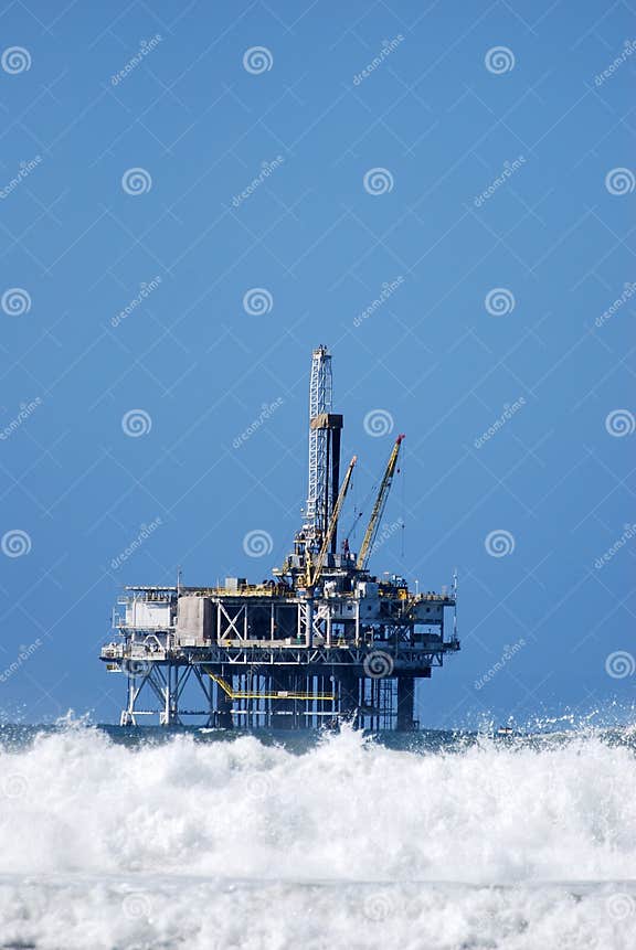 Oil Platform stock image. Image of structure, foam, ocean - 6177323