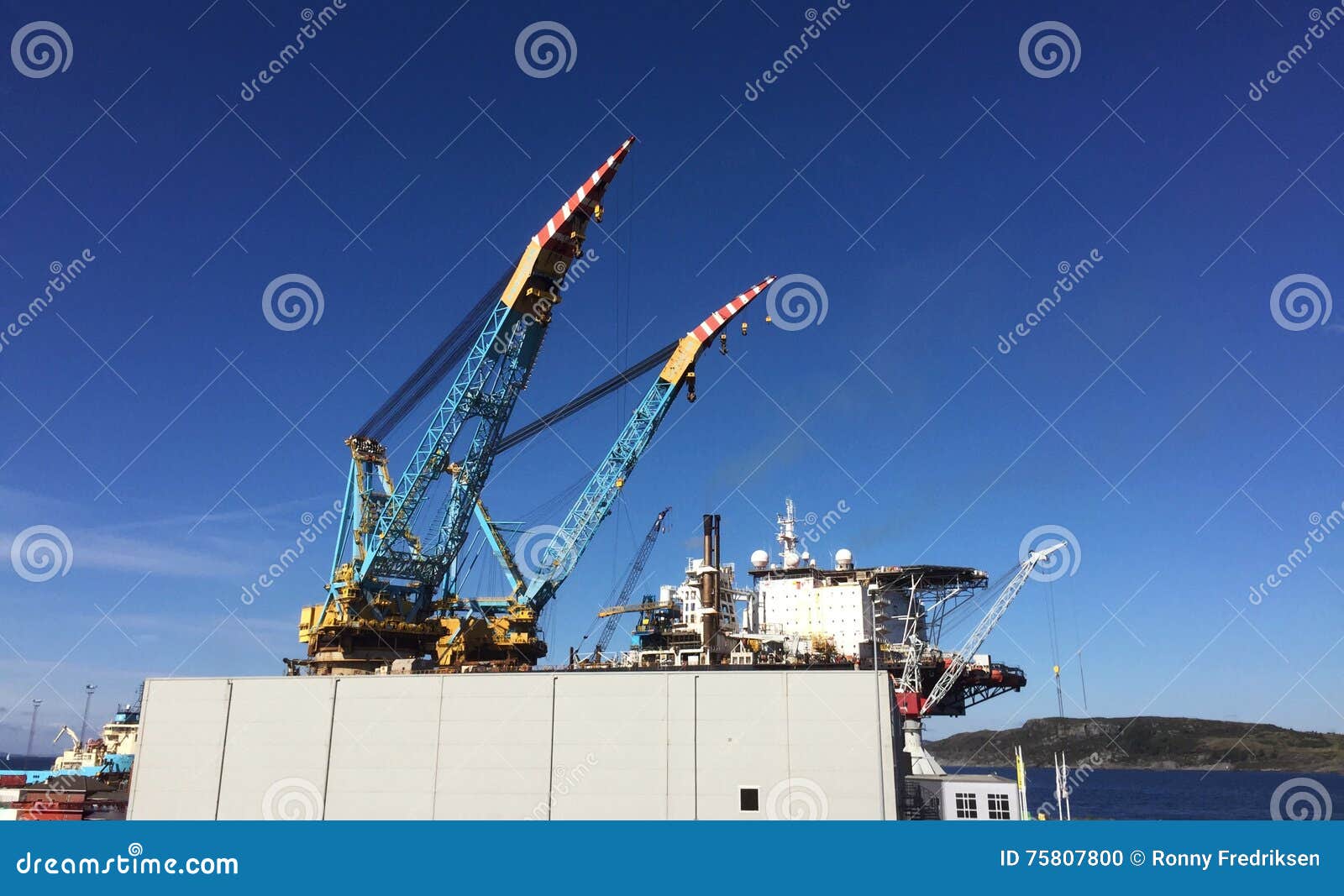 Oil platform stock photo. Image of work, crane, platform - 75807800