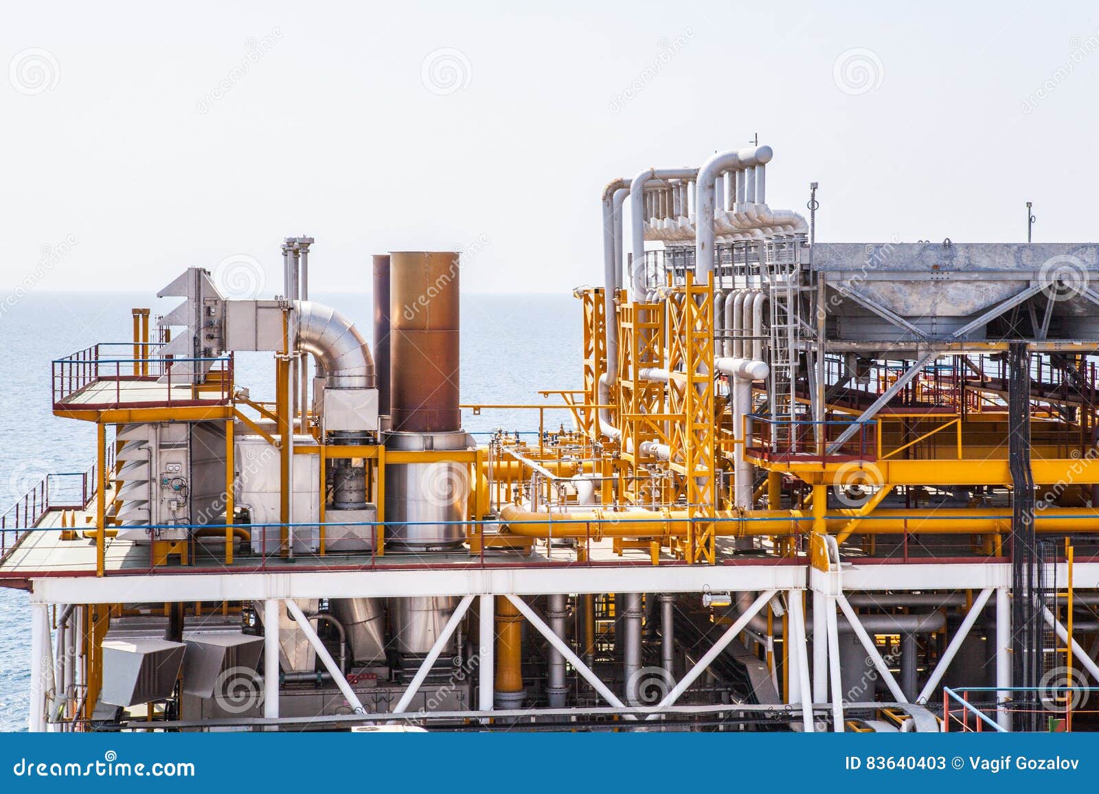 Oil Platform Pipeline Pressure Transfer System Stock Photos - Free ...