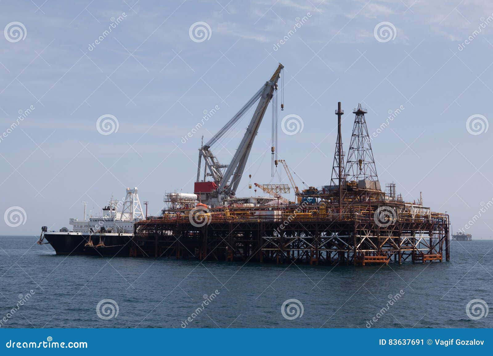 Oil Platform and Tanker Ship Stock Image - Image of operation ...