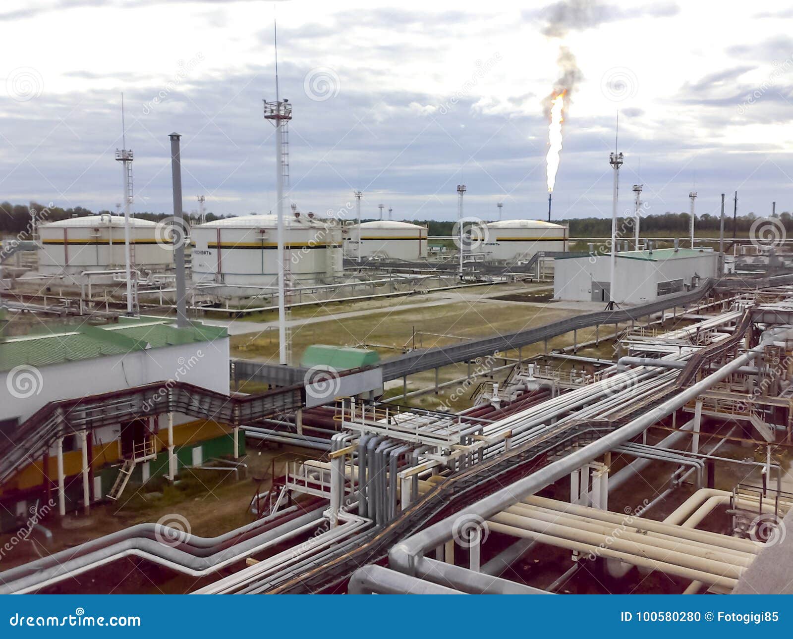 Oil Preparation and Pumping Workshop. the Central Point of Oil ...