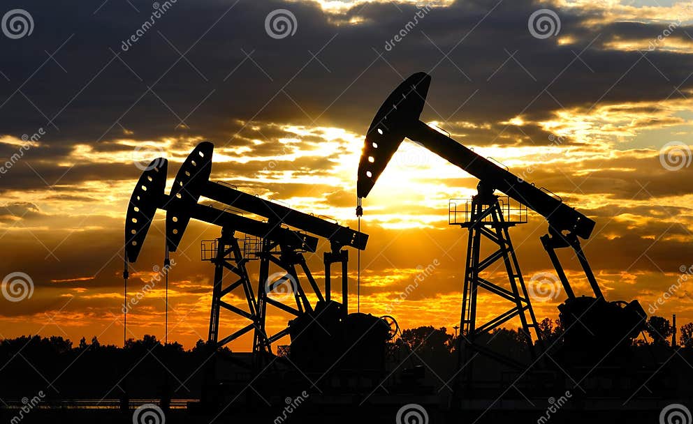 Oil pump stock image. Image of colors, industry, economic - 20563543