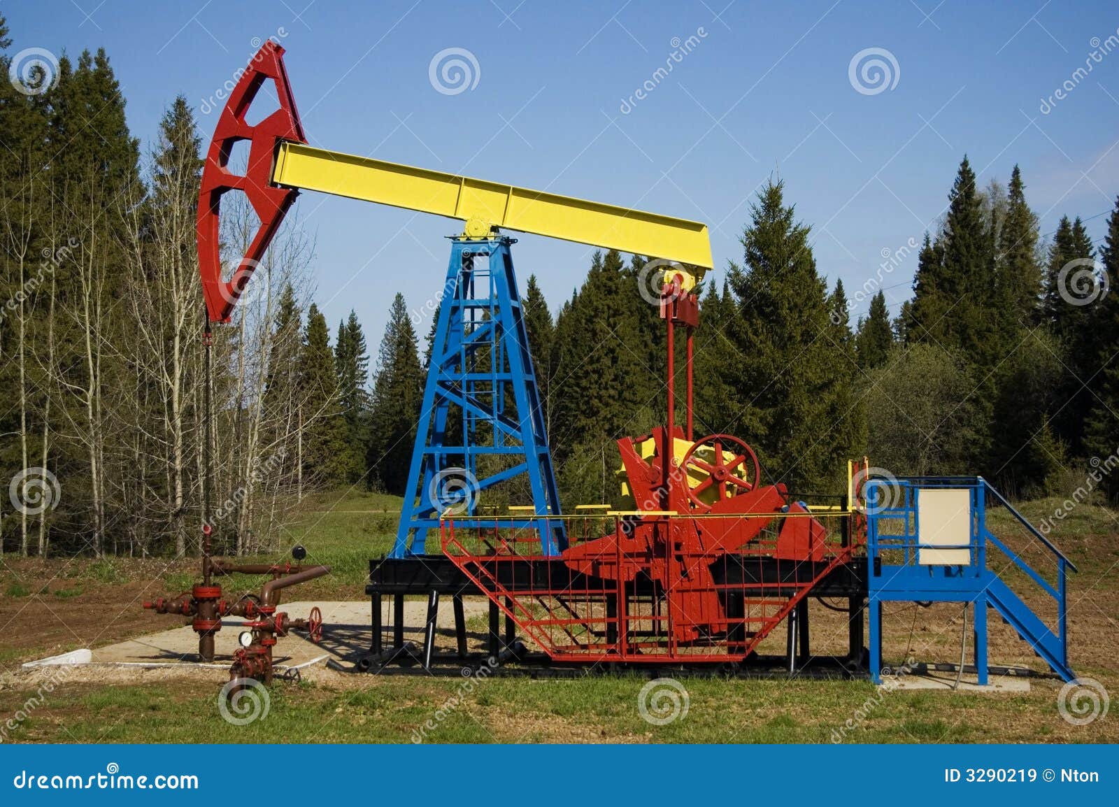 Oil pump stock image. Image of field, manufacturing, fuel - 3290219