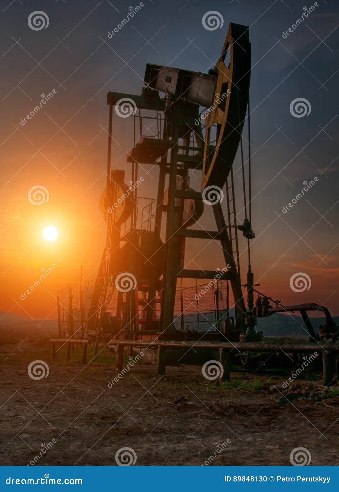Oil pump on sunset stock photo. Image of barrel, nature - 89848130