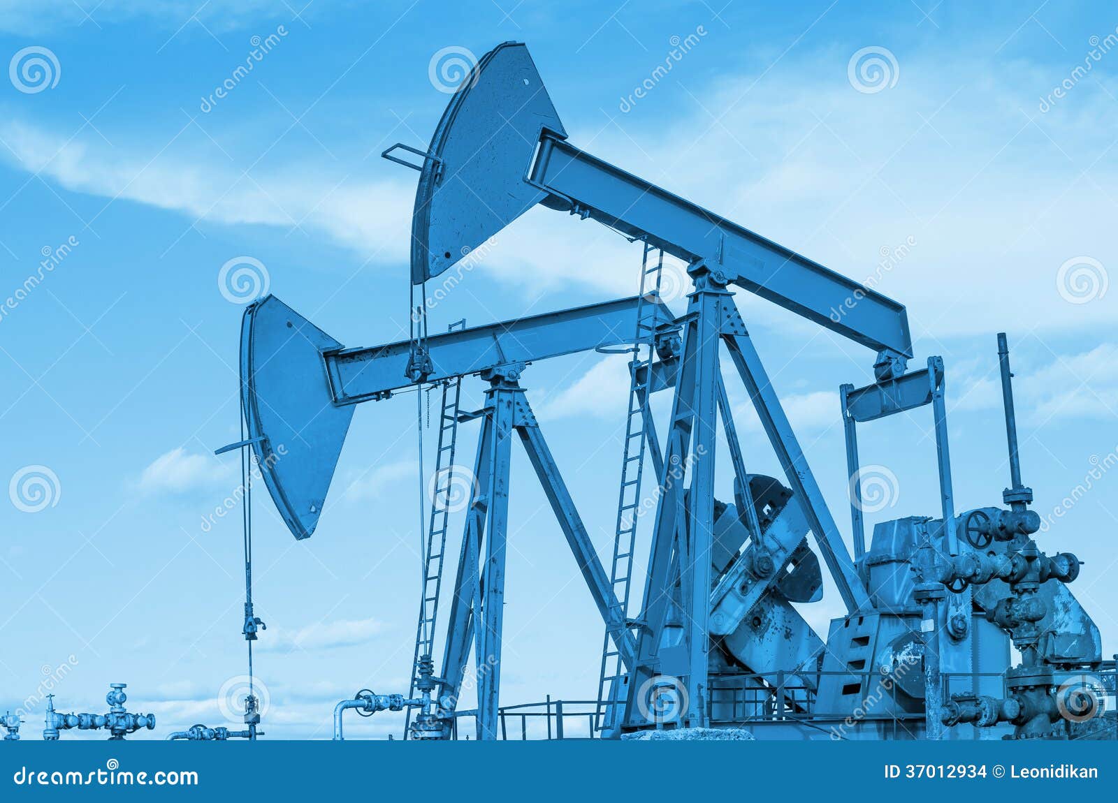 Oil Pumps stock photo. Image of pulley, drill, gasoline - 37012934