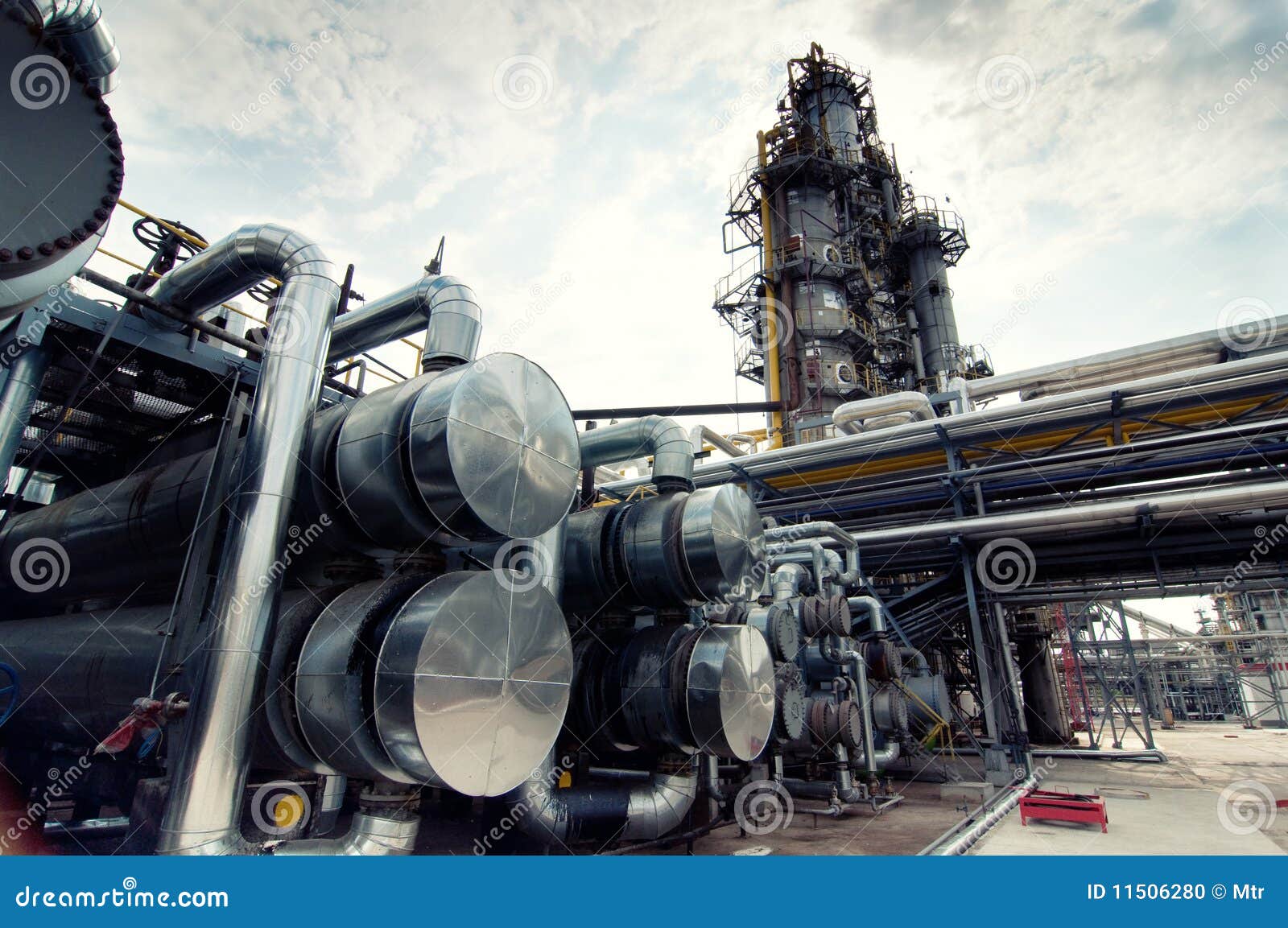 Oil refinery stock photo. Image of petrochemical, distillation - 11506280