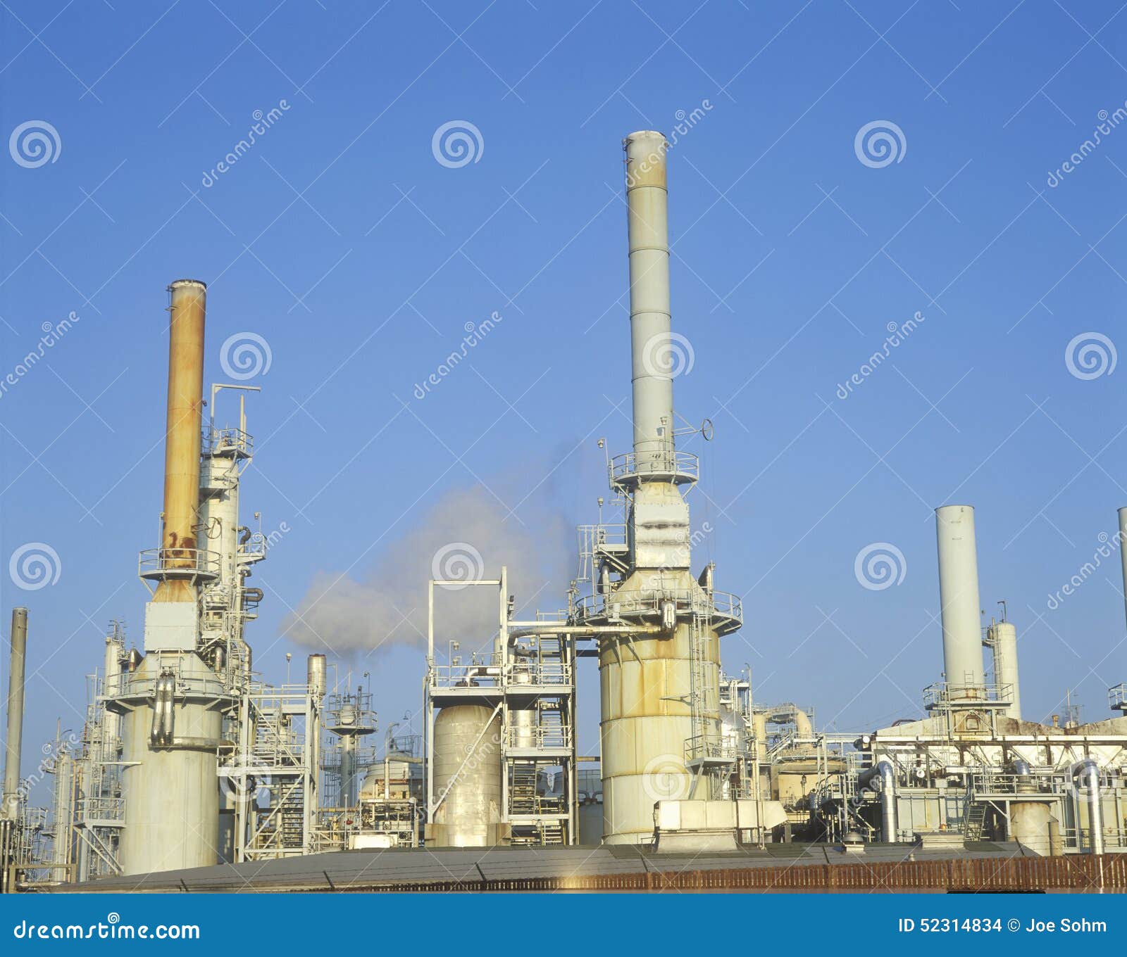 Oil Refinery at Arco-Wilmington in Long Beach, CA Stock Photo - Image ...
