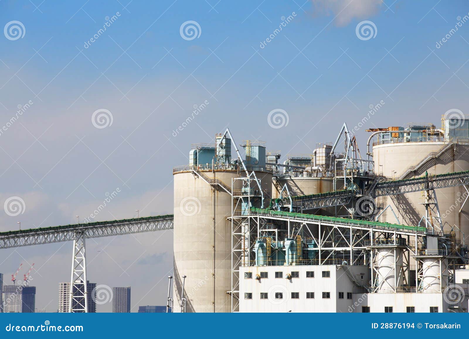 Oil Refinery factory stock photo. Image of engineer, industrial - 28876194