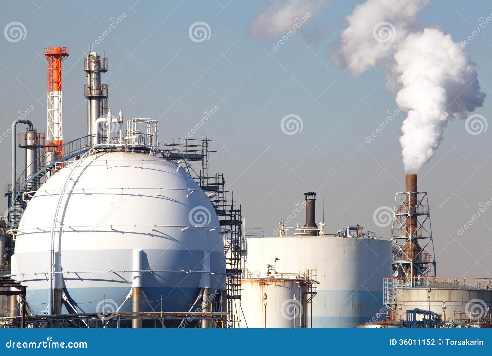Oil Refinery factory stock photo. Image of petroleum - 36011152