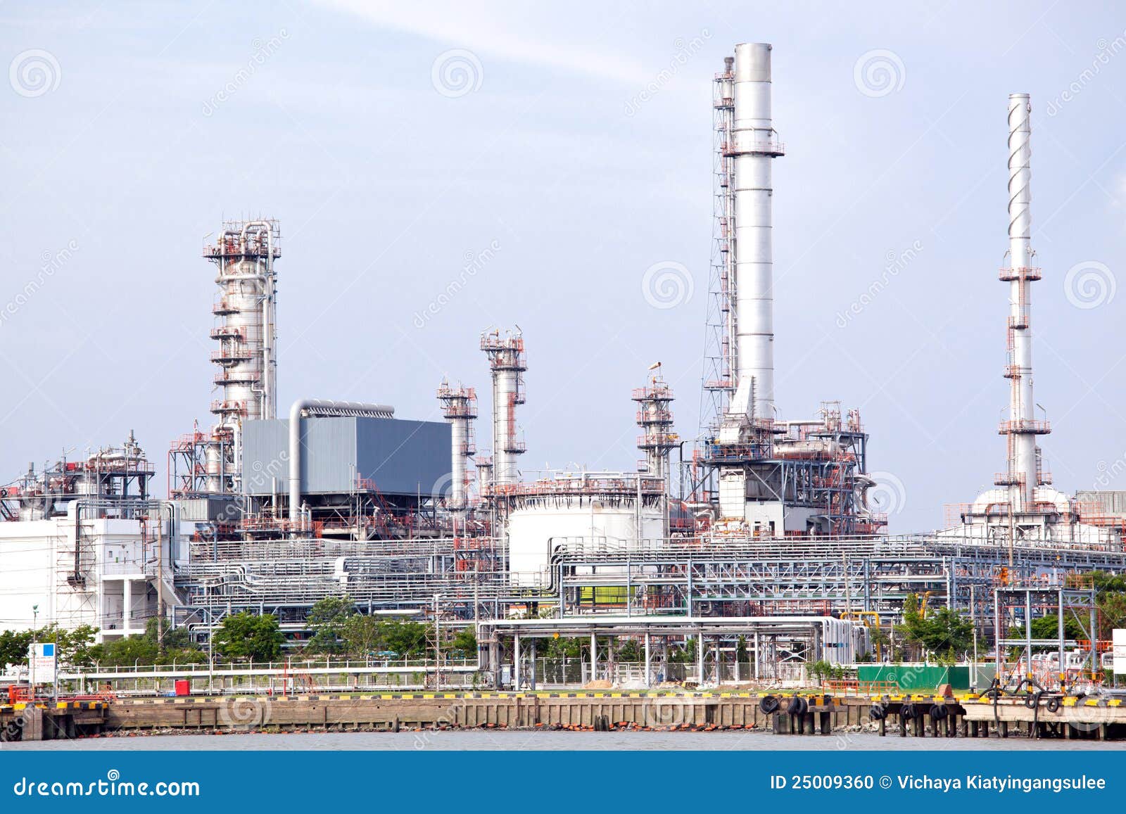 Oil refinery plant stock photo. Image of mining, industry - 25009360