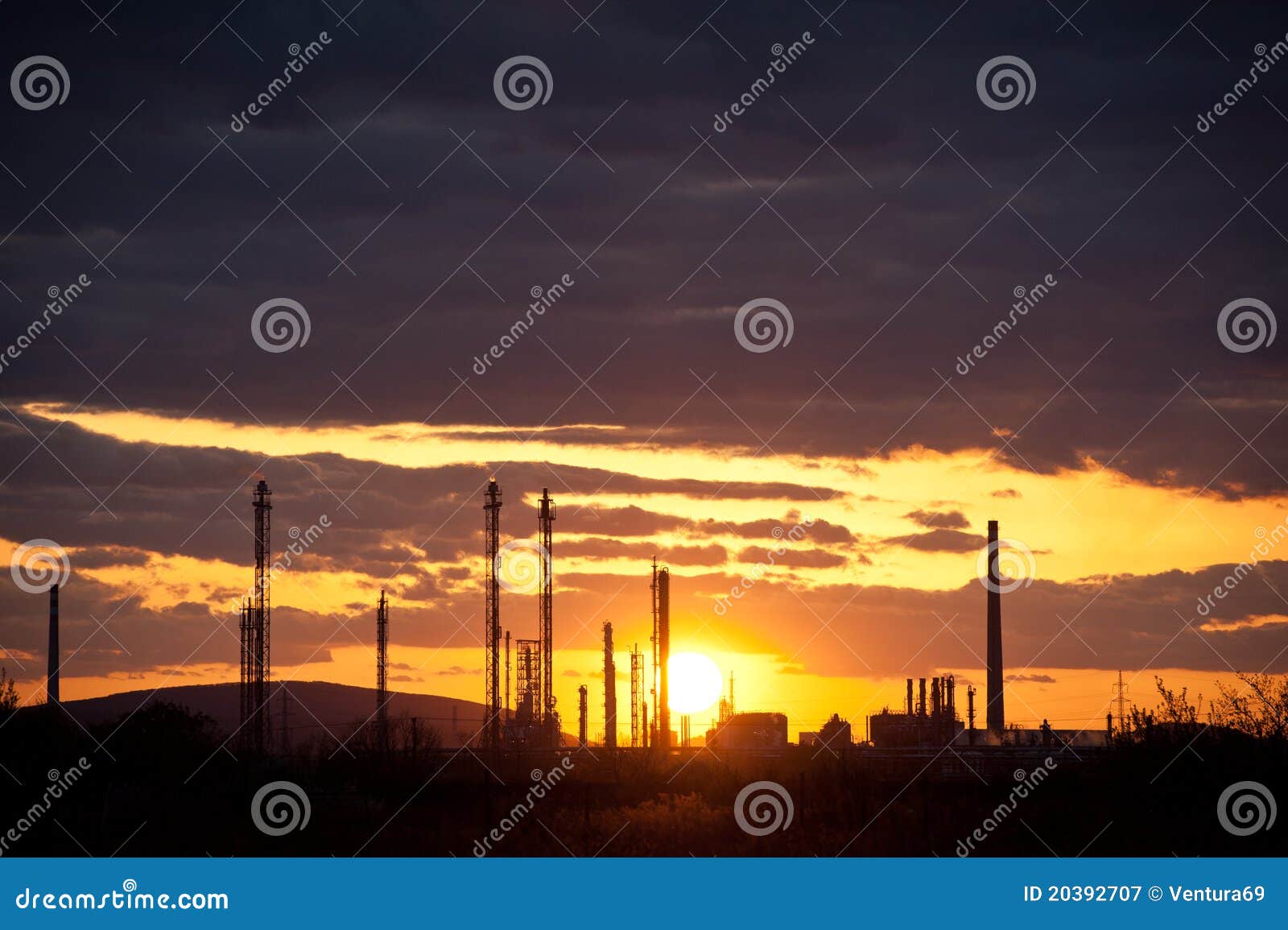 Oil refinery at sunset stock image. Image of black, ecology - 20392707