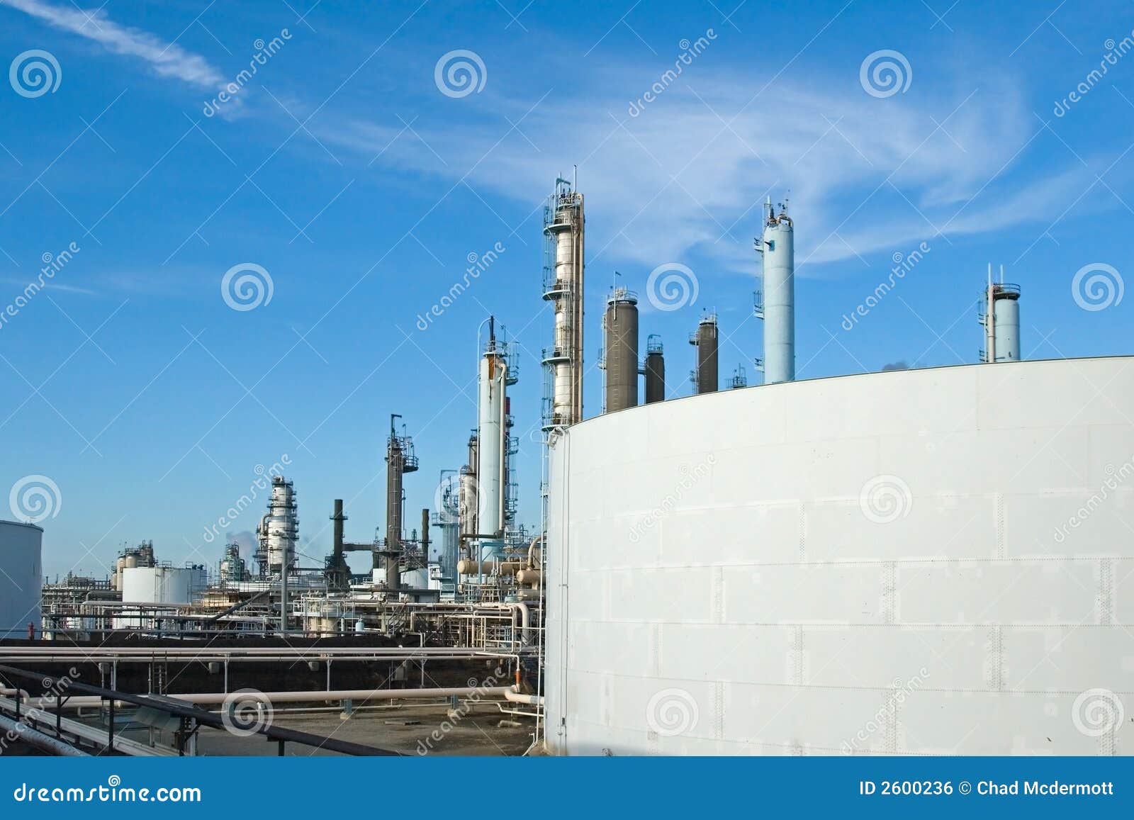 Oil Refinery Tanks stock photo. Image of fuel, carbon - 2600236