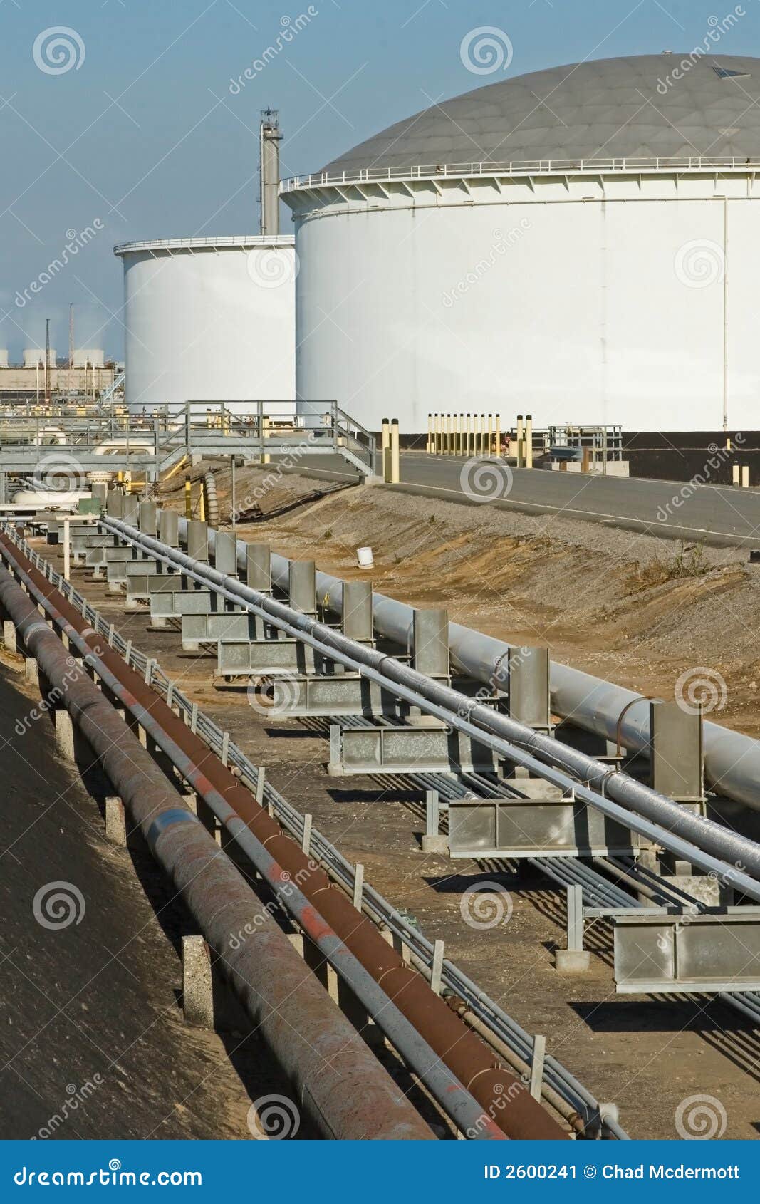 Oil Refinery Tanks stock image. Image of production, hydrocarbon - 2600241
