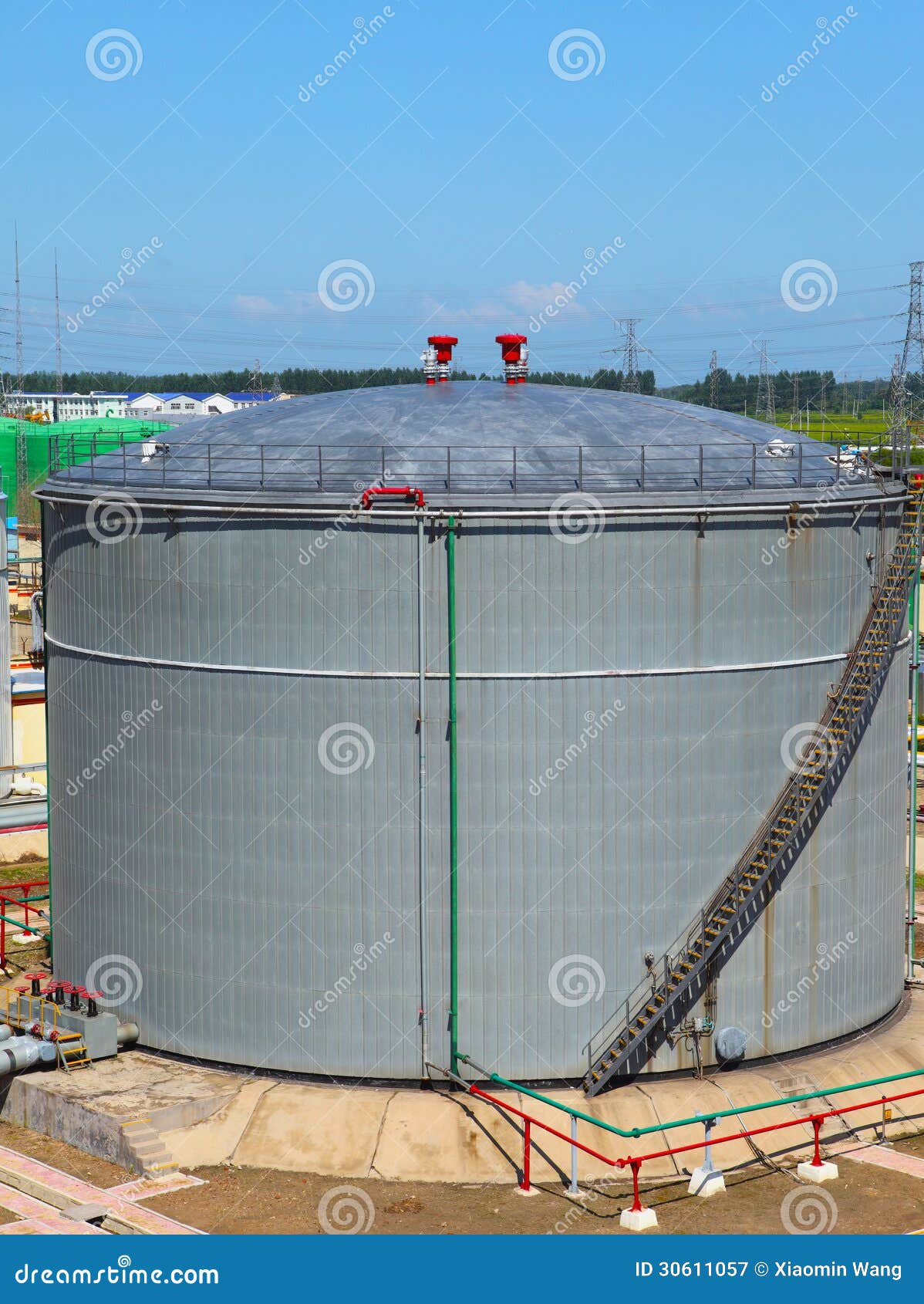 Oil Refinery Tanks stock image. Image of fuel, pollution - 30611057