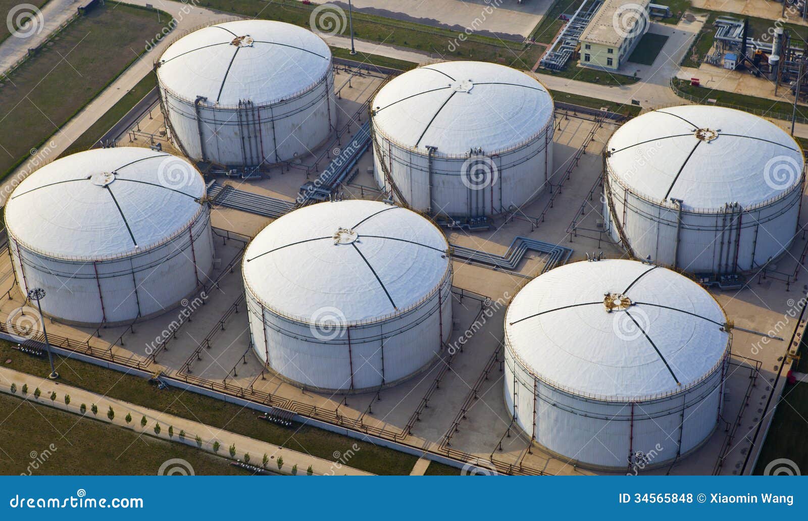 Oil Refinery Tanks stock photo. Image of smog, plant - 34565848