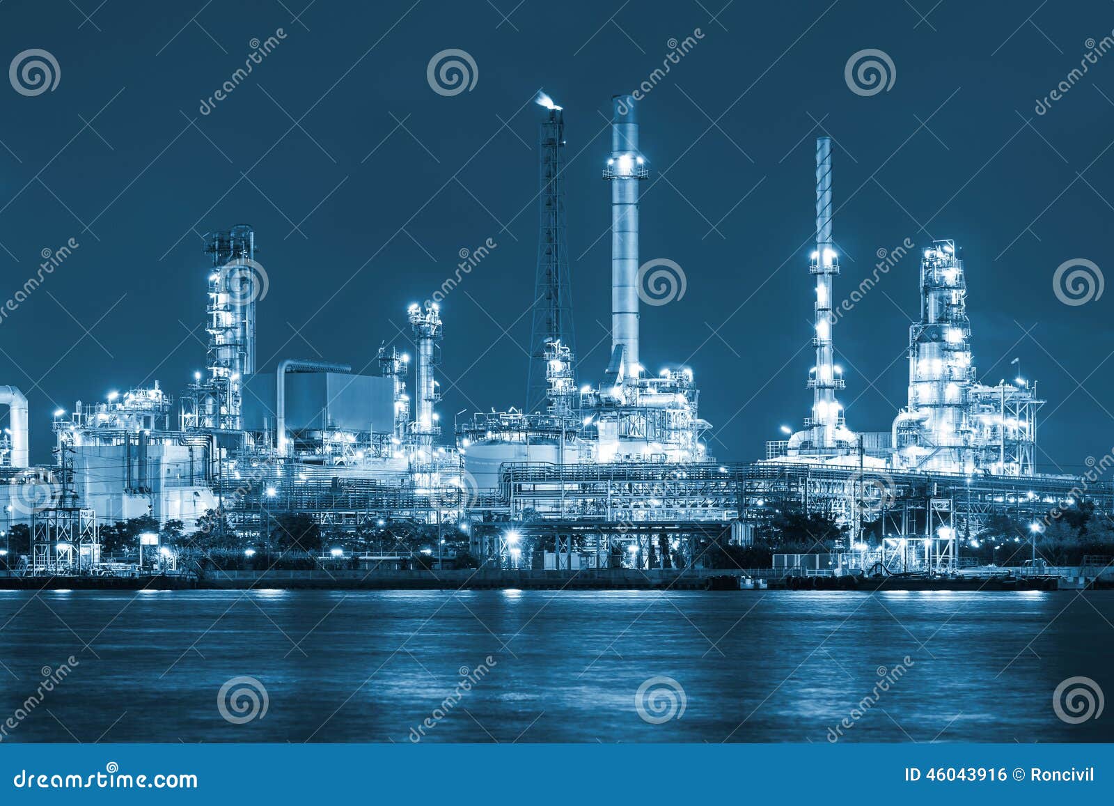 Oil refinery stock photo. Image of chemical, pipeline - 46043916