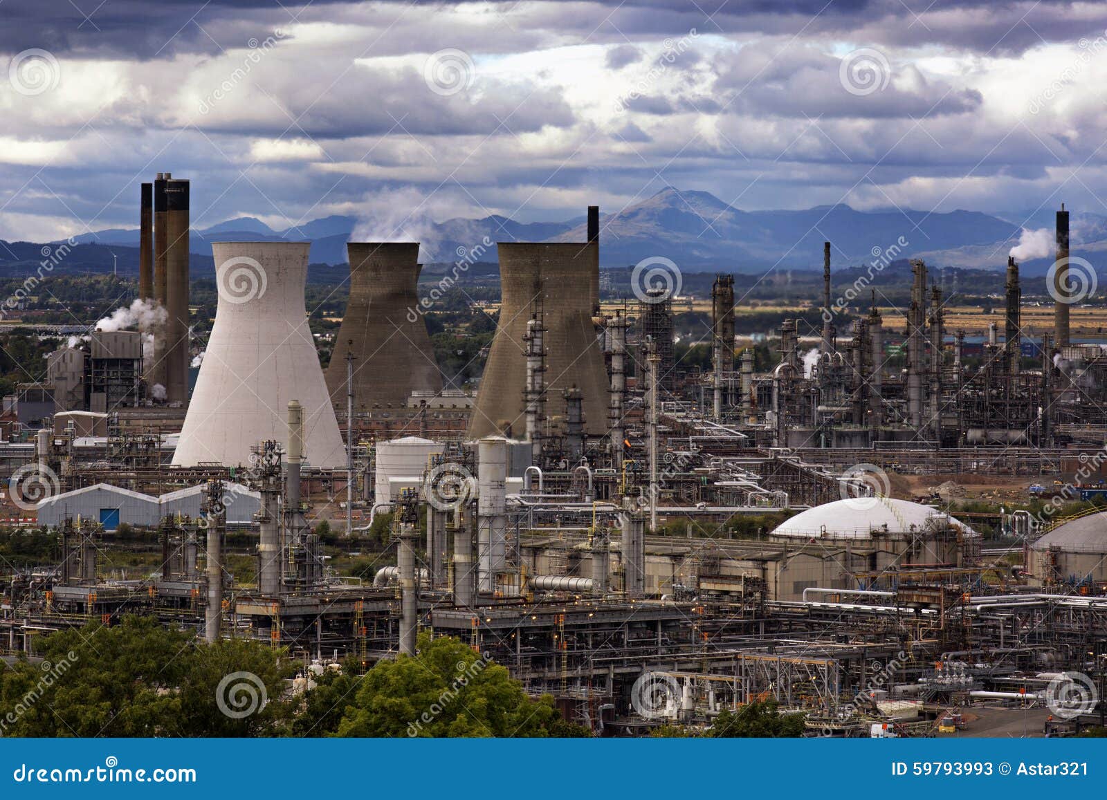 Oil refinery in the UK stock image. Image of industry - 59793993