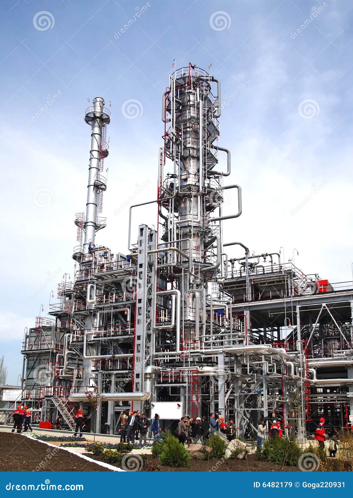Oil refining factory stock image. Image of energy, manufacturing - 6482179