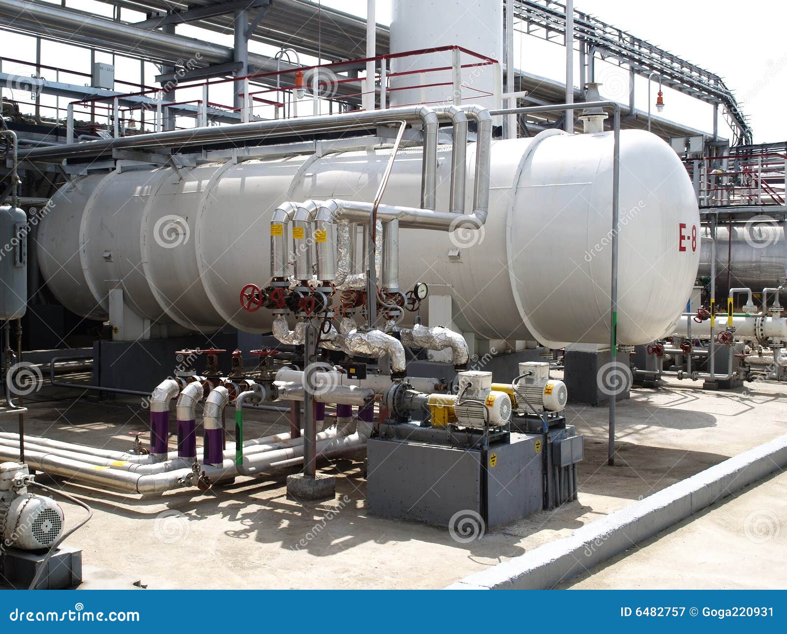 Oil refining factory stock image. Image of chimney, industry - 6482757