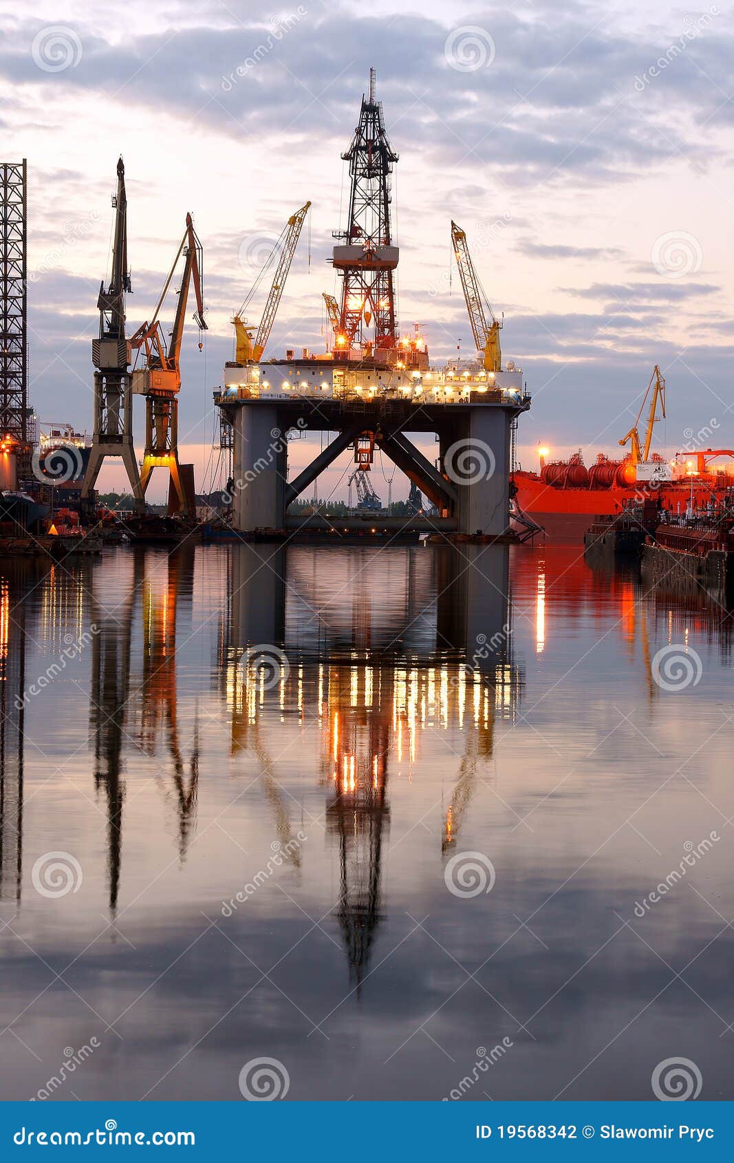 Oil Rig stock photo. Image of drilling, water, reflection - 19568342