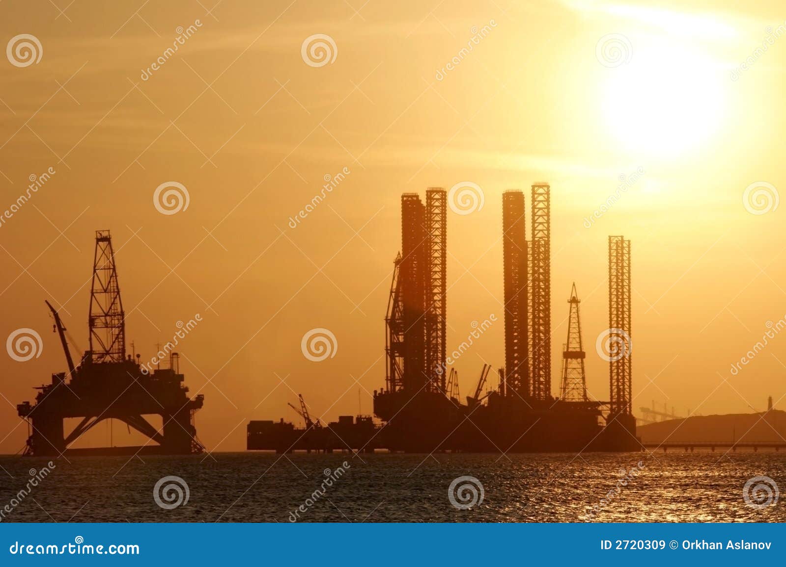 Oil rig in the Caspian Sea stock image. Image of power - 2720309