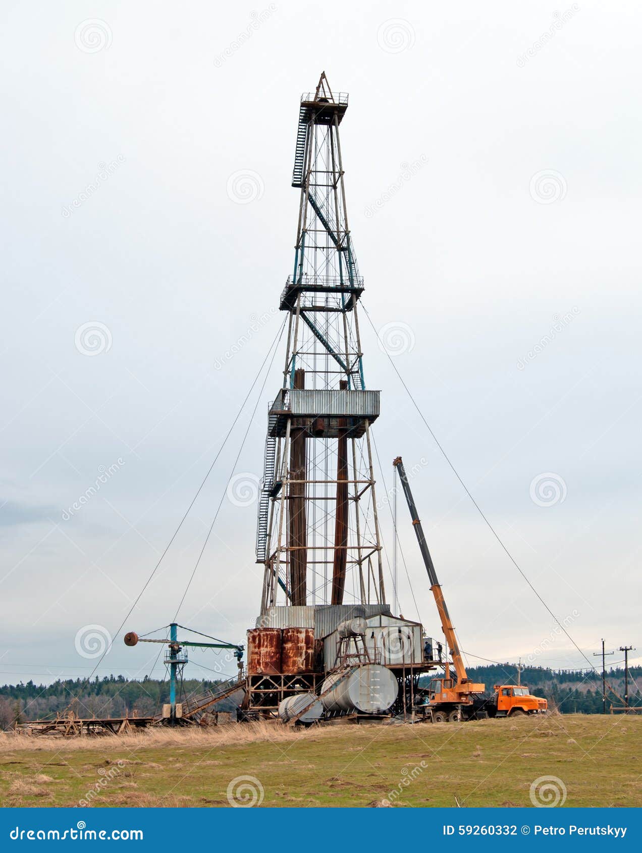 Oil rig stock photo. Image of crane, operate, derrick - 59260332