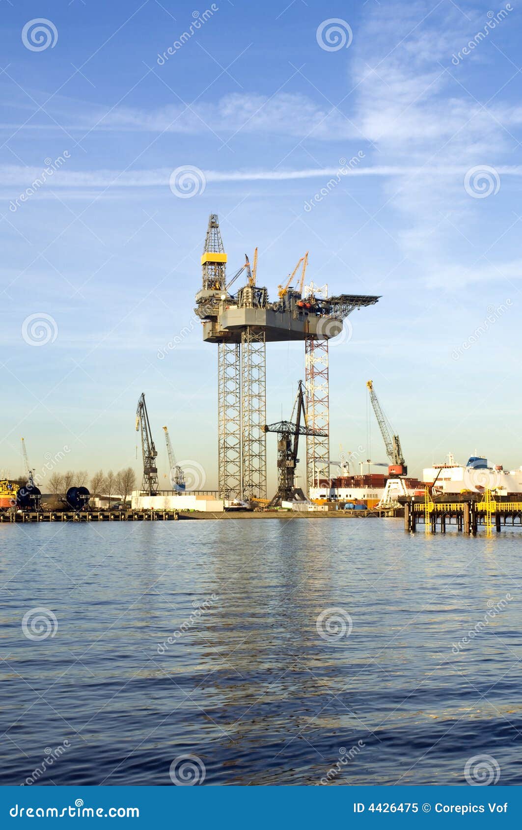 Oil rig construction stock image. Image of incomplete - 4426475