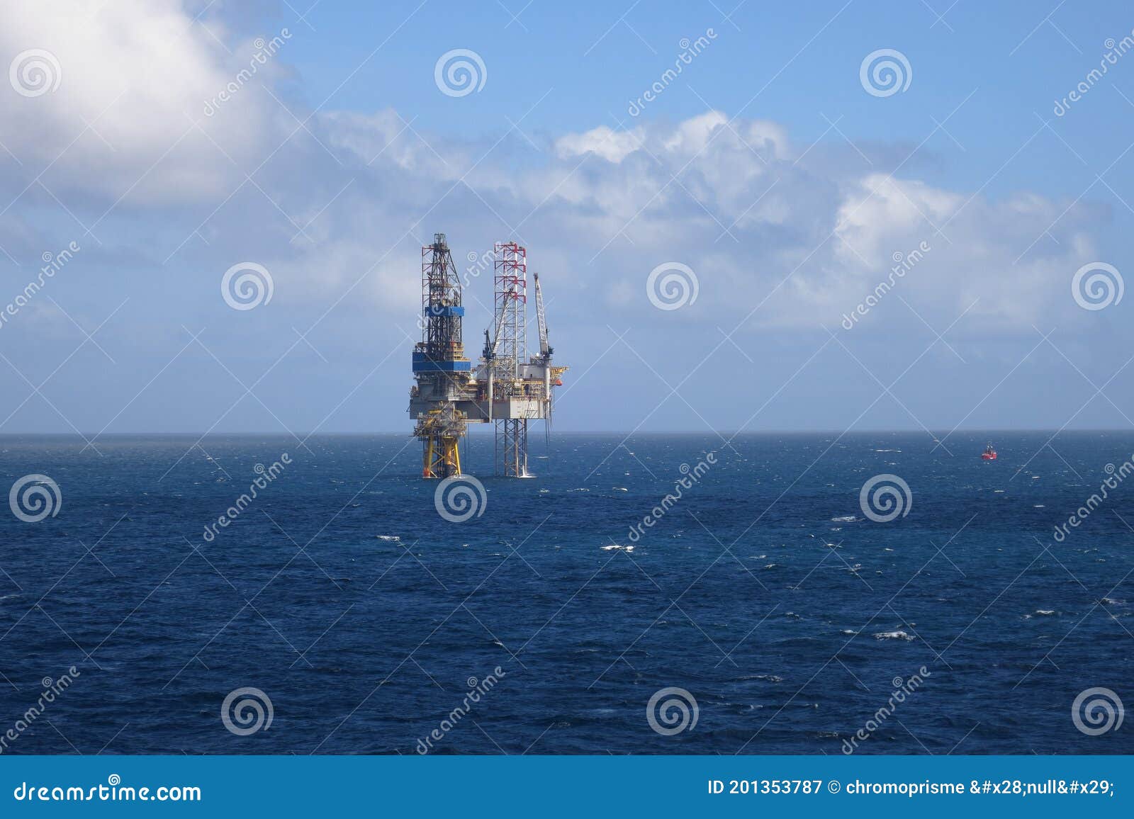 Oil rig in the North Sea stock image. Image of cruise - 201353787
