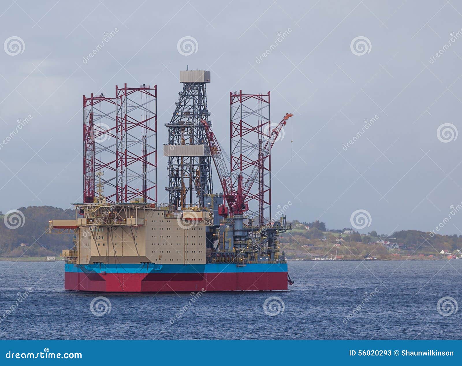 Oil rig in north sea stock image. Image of offshore, power - 56020293