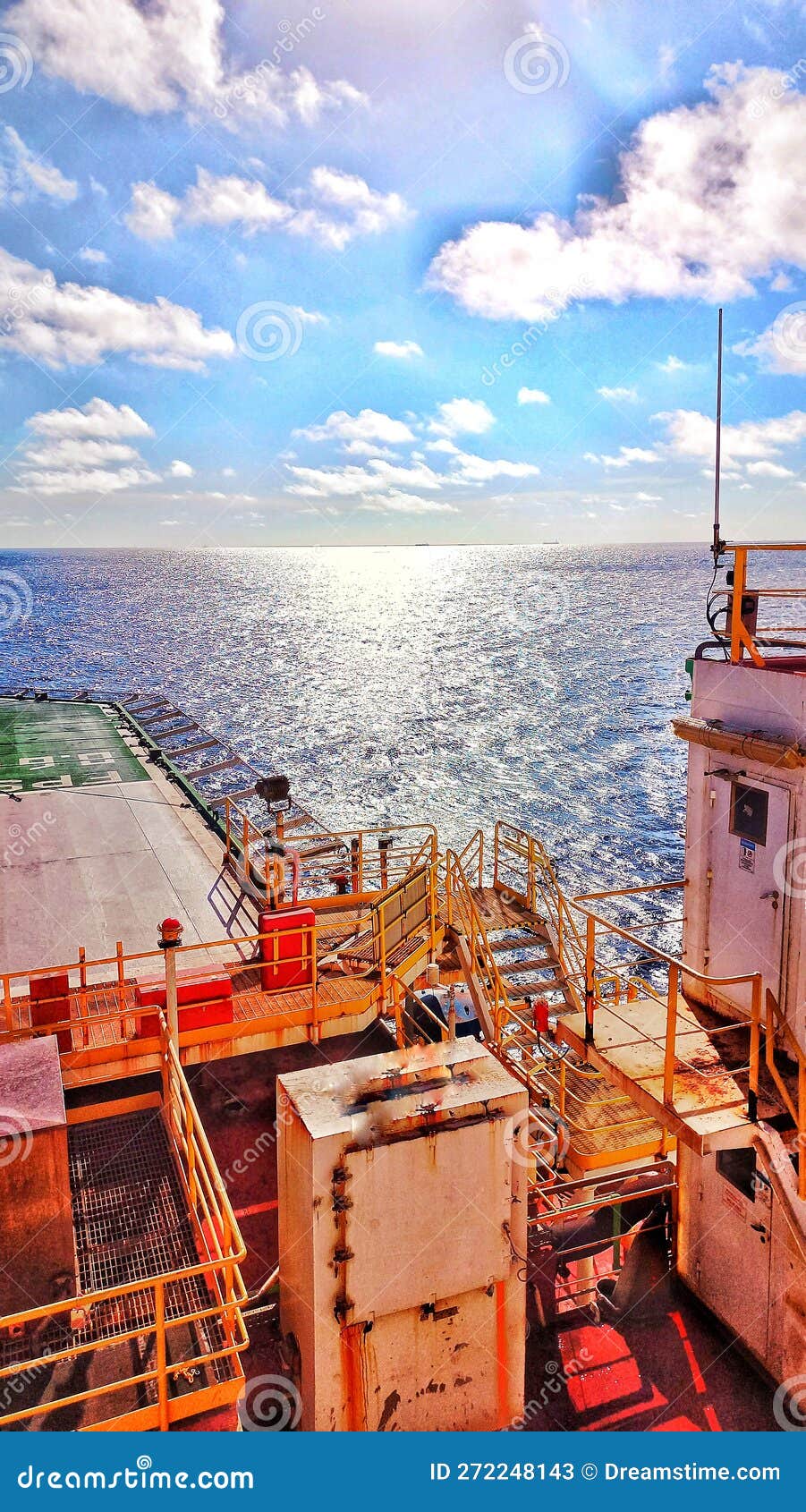 Oil Rig Offshore Extraction Petroleun from the Seabed Stock Image ...